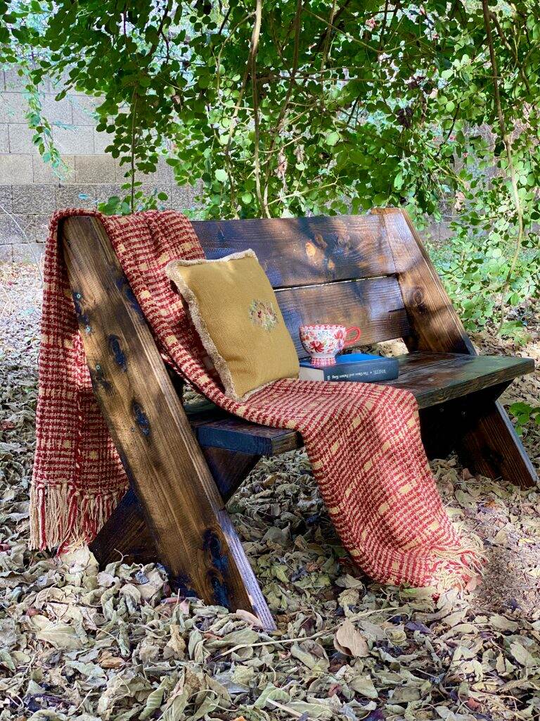 DIY Outdoor Bench | Life at Bella Terra