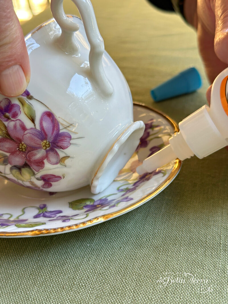 How to Upcycle a Teacup for a DIY Bird Feeder | Life at Bella Terra